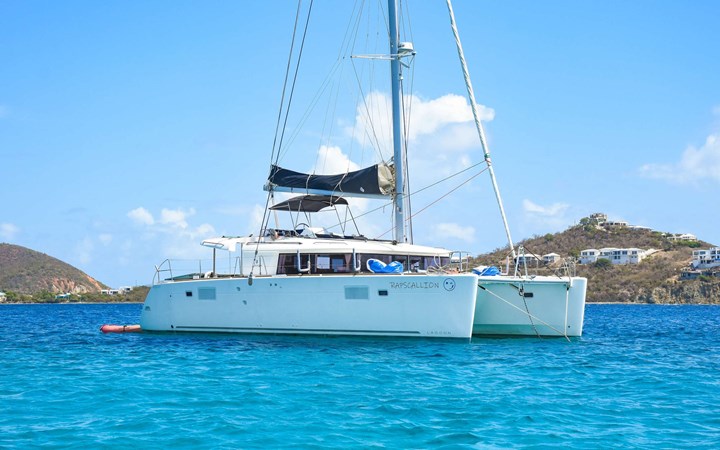 RAPSCALLION - Catamaran 45' (13.72m) Yacht for Charter | YachtsBlue
