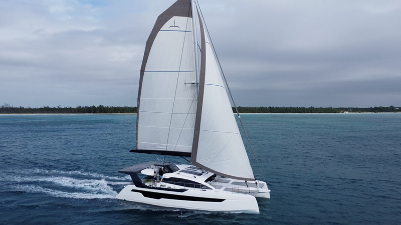 FLYING WHALE SIXTY SOLAR SAIL - Catamaran 61' 9" (18.8m) Yacht for ...
