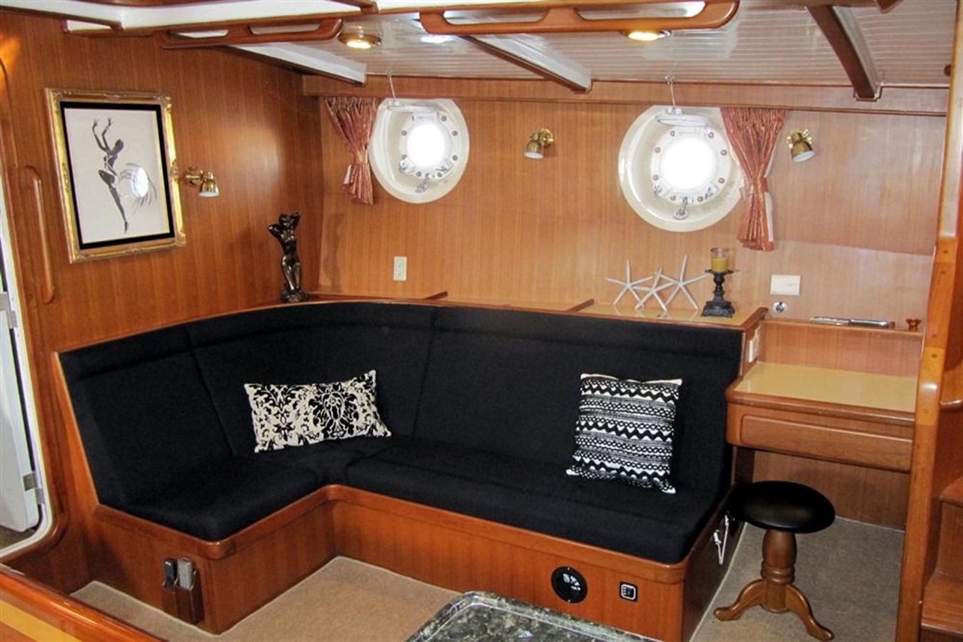 Amadeus Trawler Yacht SEAHORSE MARINE 55' 2006 | YATCO