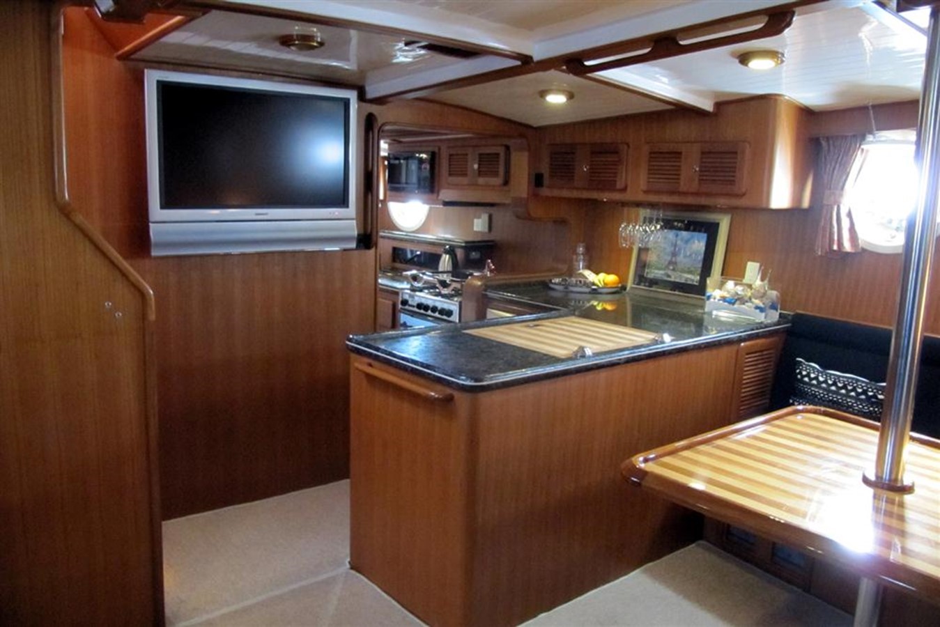 Amadeus Trawler Yacht SEAHORSE MARINE 55' 2006 | YATCO