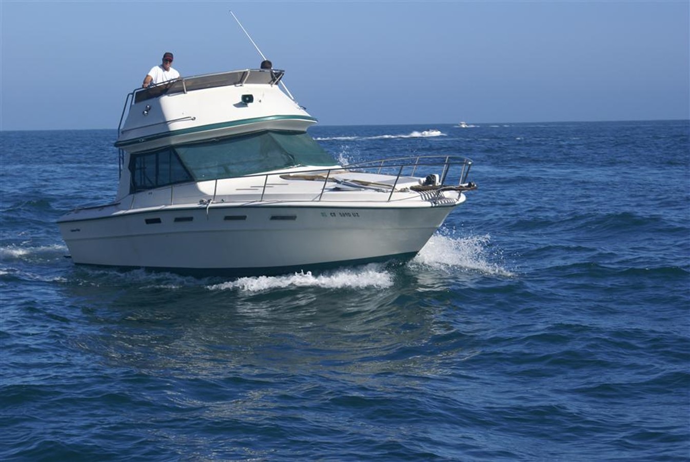 SMY 30 Flybridge Cruising Yacht SEA RAY 30' 2" 1975 | YATCO