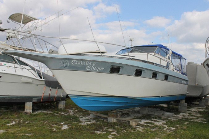 Travelers Cheque Cruising Yacht CRUISERS YACHTS 33' 1984 | YATCO