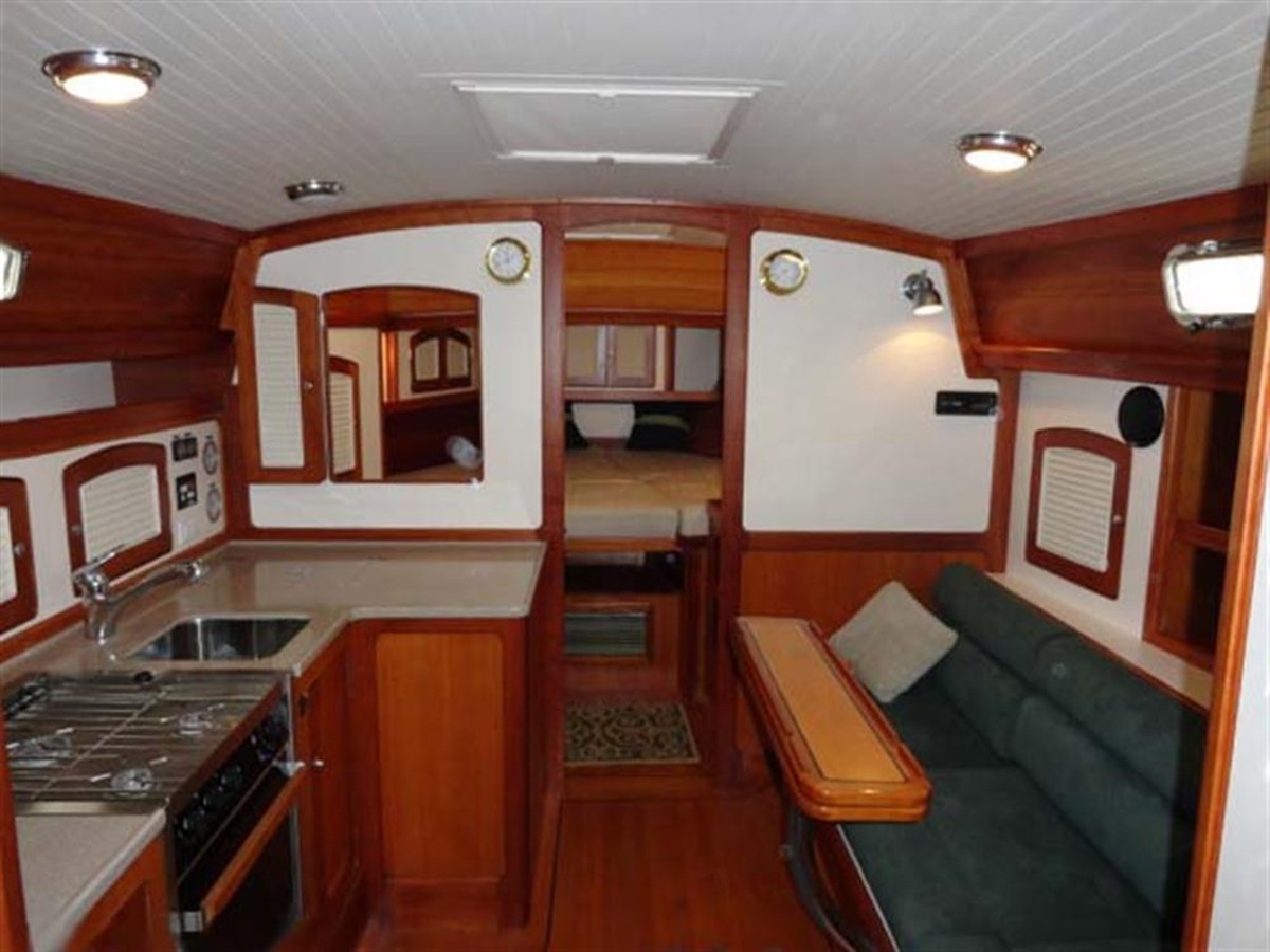 PRINCE OF TIDES Cruising Yacht LITTLE HARBOR 44' 2001 | YATCO
