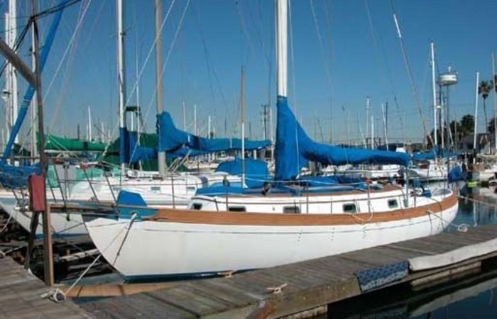 TRINITY Cruising Sailboat TUNG HWA MARINE 34' 1983 | YATCO