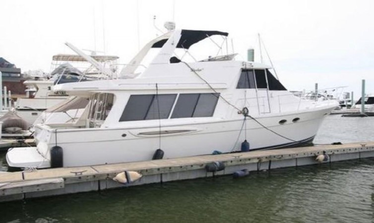 Davlyn VI Motor Yacht MERIDIAN 49' 2004 | YATCO