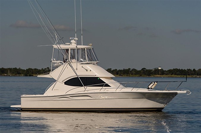 Shangrila Sport Fisherman RIVIERA AUSTRALIA 37' 2004 | YATCO