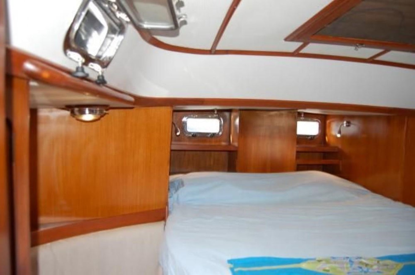 Spark Cruising Sailboat HYLAS 46' 1997 | YATCO