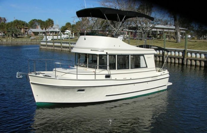 Moore Wine Trawler Yacht CAMANO 31' 2004 | YATCO