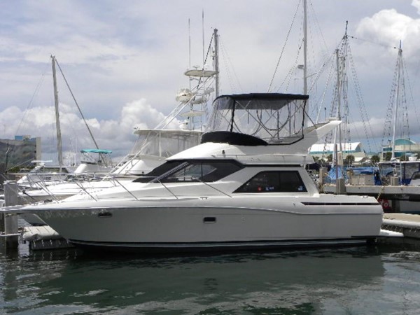 Entrepeneur Motor Yacht BAYLINER 36' 8" 1997 | YATCO