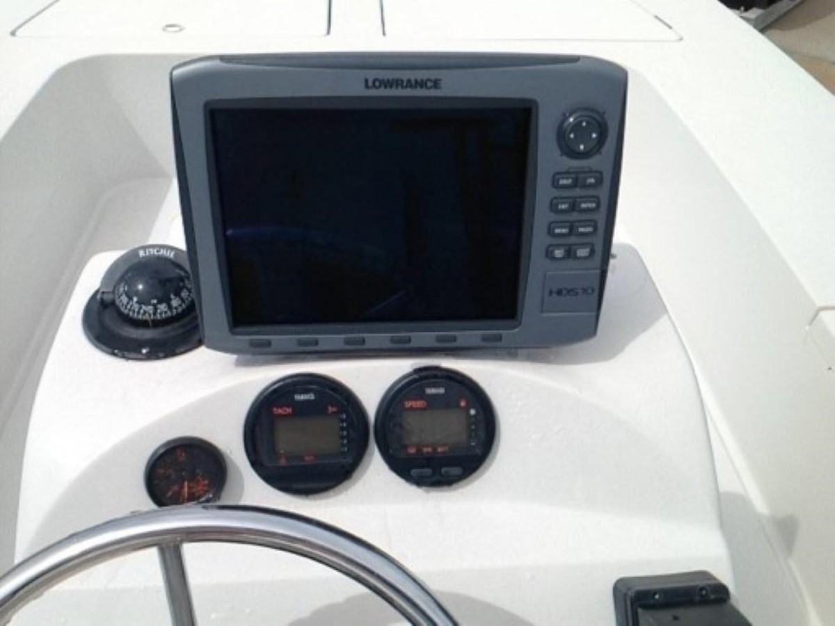 Maverick Master Angler Sport Fisherman MAVERICK 21' 2001 | YATCO