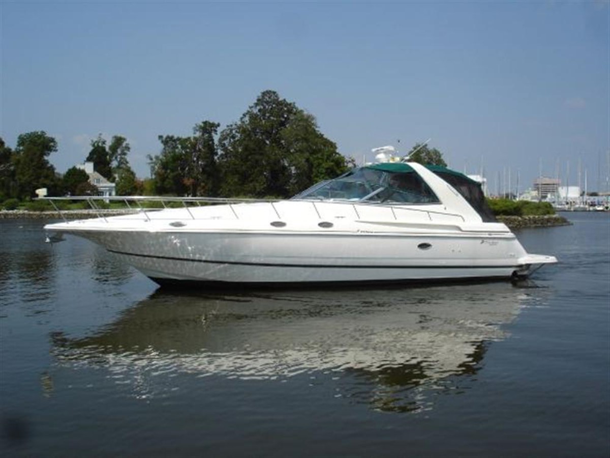 Victoria's Secret Cruising Yacht CRUISERS YACHTS 44' 6" 2001 | YATCO