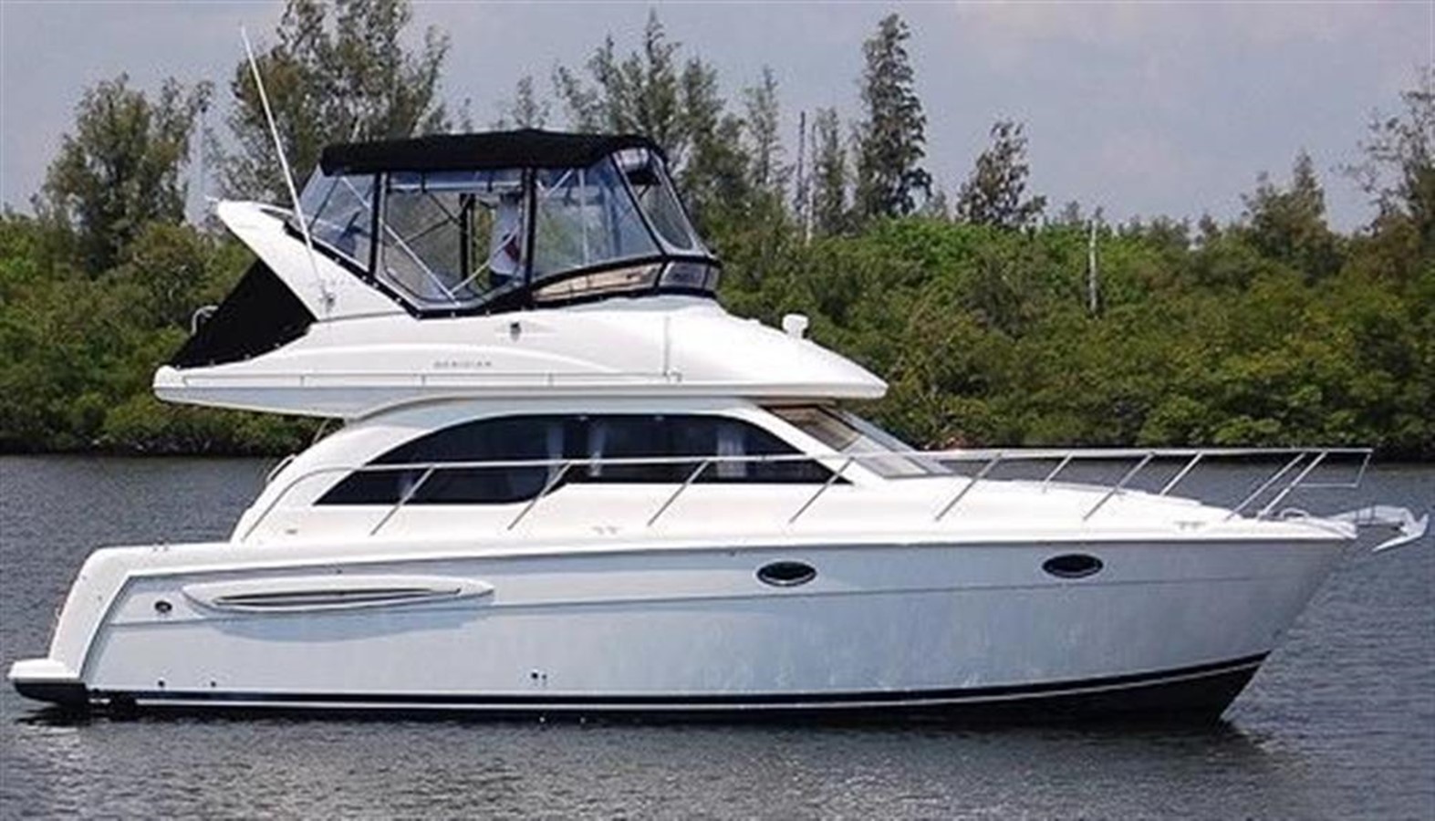 House Call Cruising Yacht MERIDIAN 34' 2004 | YATCO