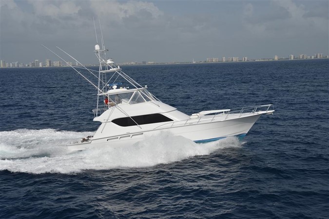 2004 65' Hatteras Convertible Sport Yacht HATTERAS 65' 2004 | YATCO