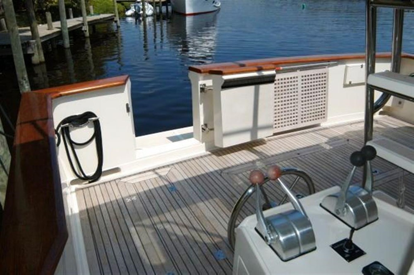 DOLPHIN Motor Yacht OFFSHORE YACHTS 55' 2000 | YATCO