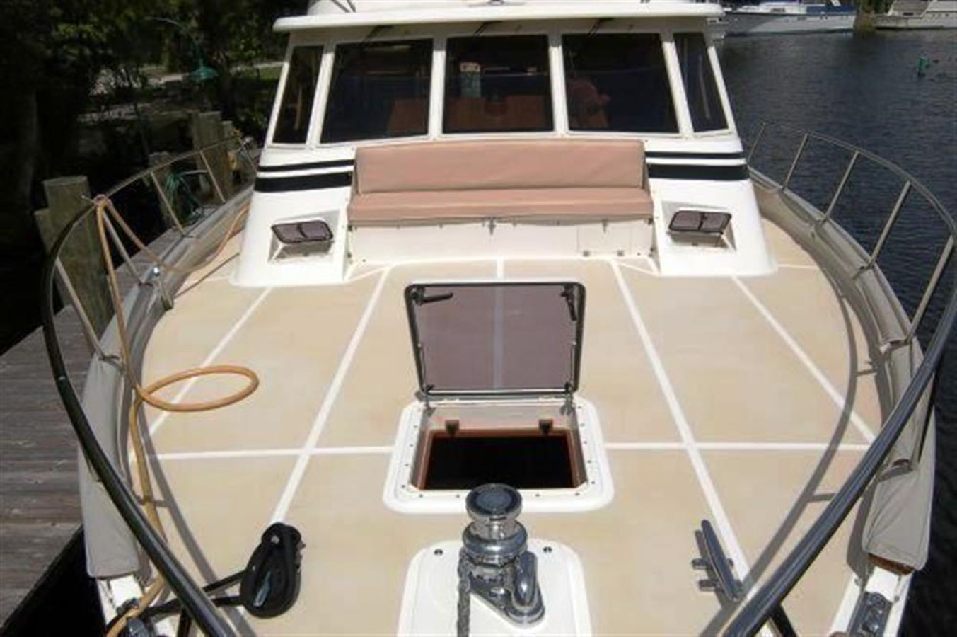 DOLPHIN Motor Yacht OFFSHORE YACHTS 55' 2000 | YATCO