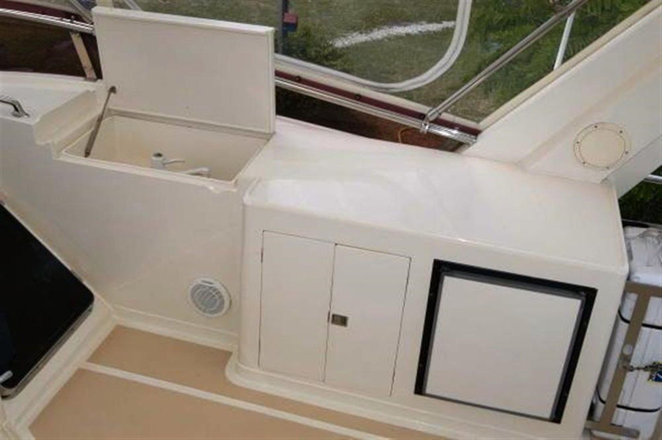 DOLPHIN Motor Yacht OFFSHORE YACHTS 55' 2000 | YATCO