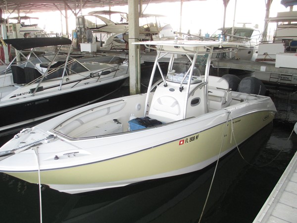 No Name Whaler Boat BOSTON WHALER 27' 2006 | YATCO