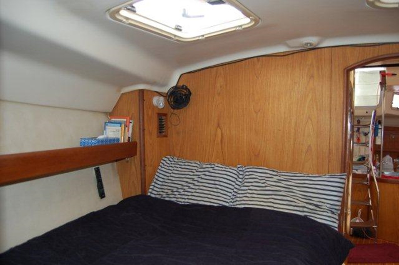 Hannah Cruising Sailboat HUNTER MARINE 45' 2000 | YATCO