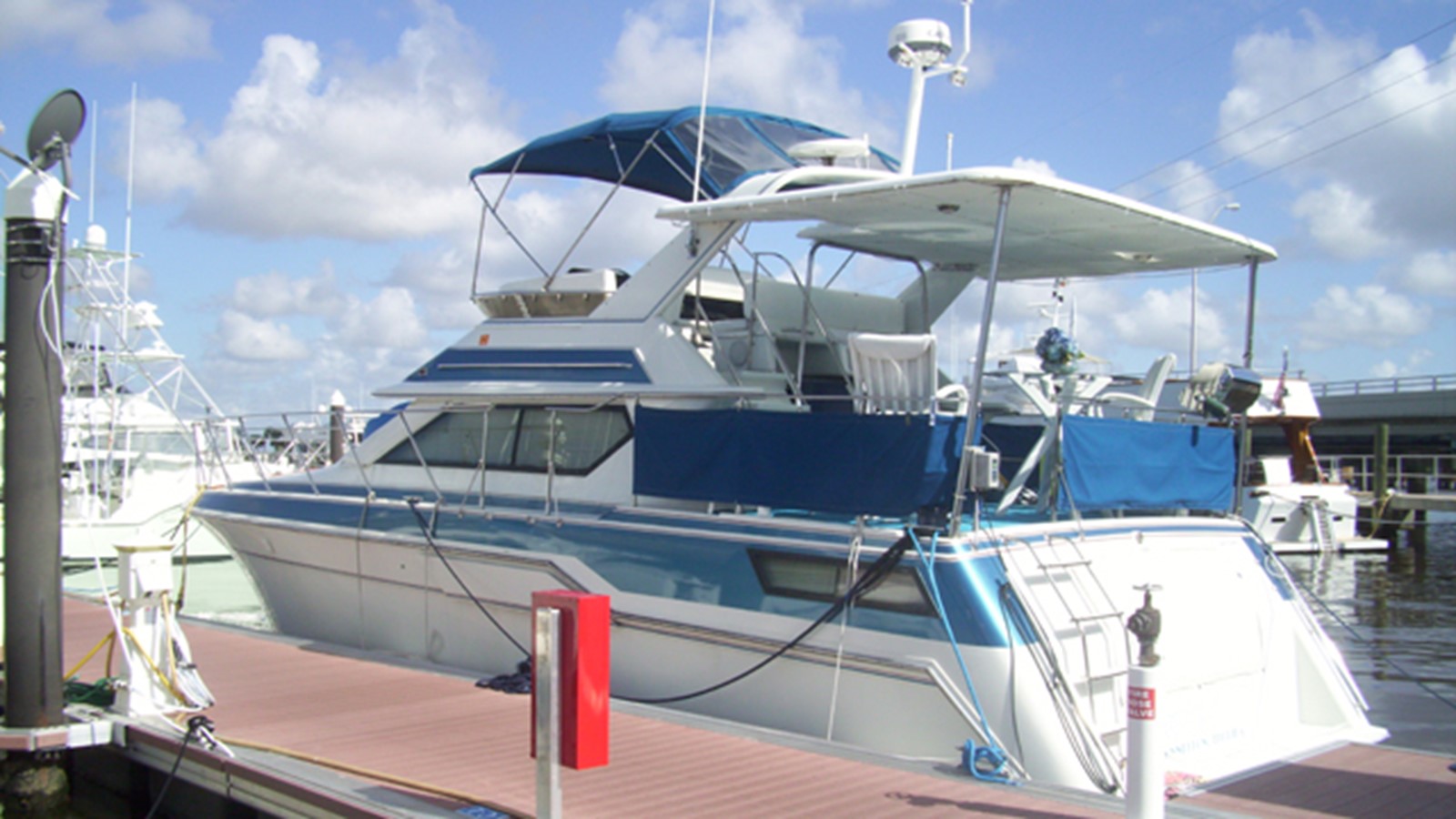 Keeping it Wet Motor Yacht WELLCRAFT 43' 1988 | YATCO