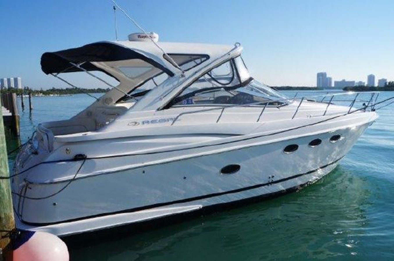 Regal Commodore 4060 Motor Yacht REGAL 40' 1" 2007 | YATCO