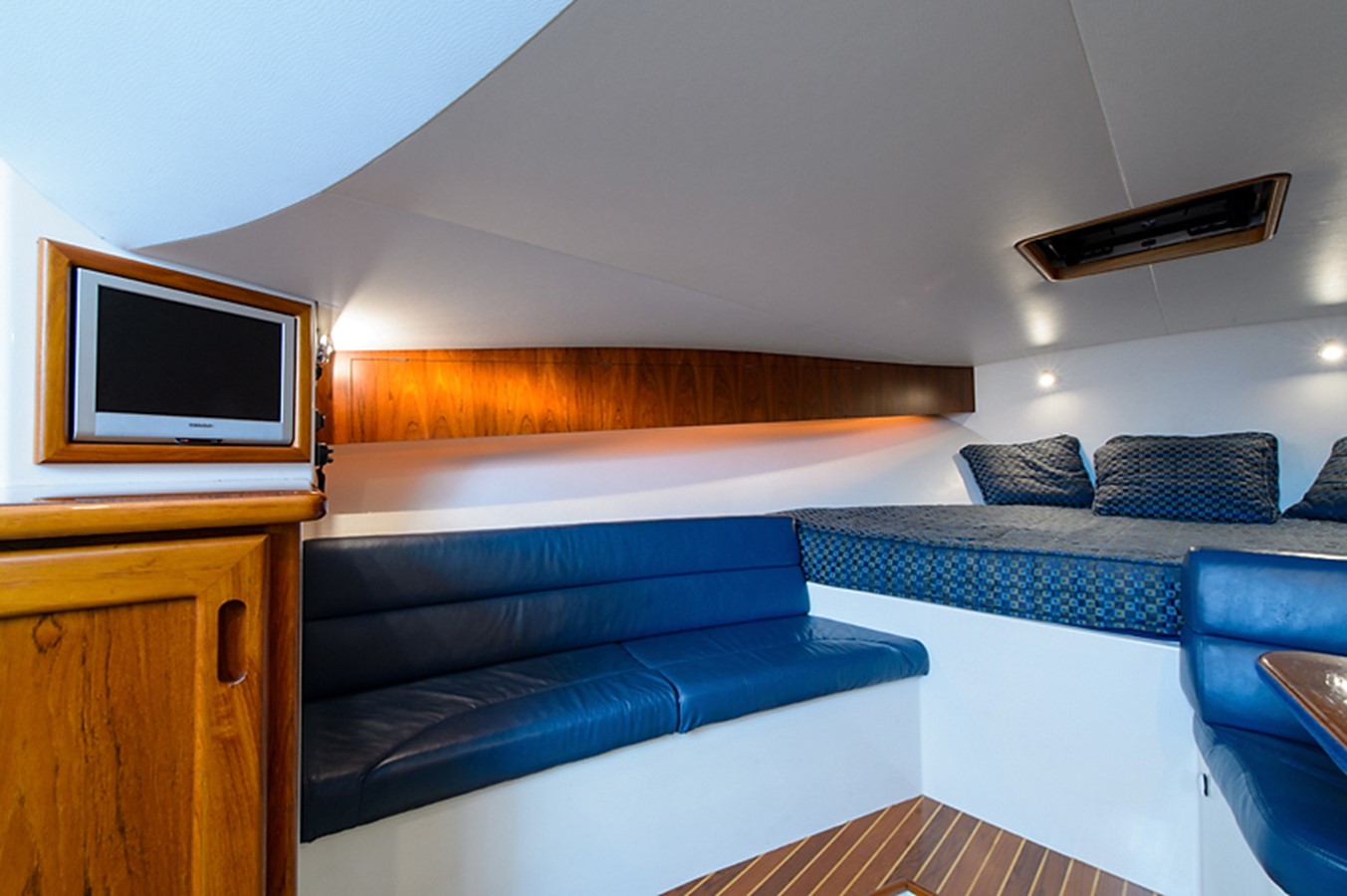 Coffee Break Sport Fisherman LIBERTY YACHTS 38' 2003 | YATCO