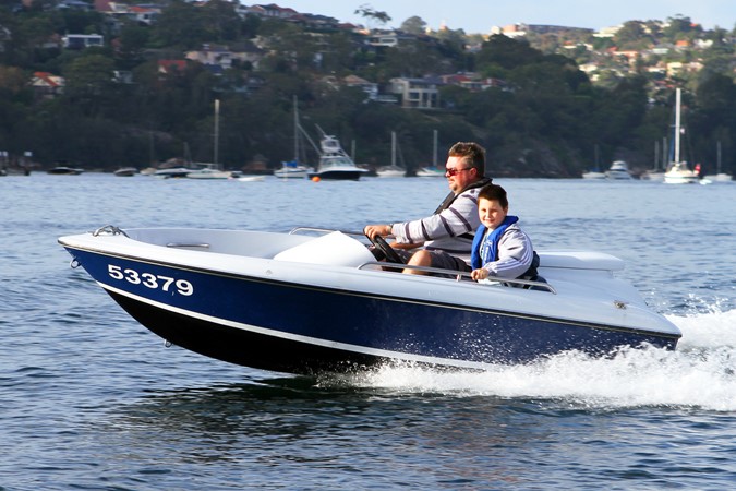 Sunseeker Outlaw Boat SUNSEEKER 13' 2" 1996 | YATCO