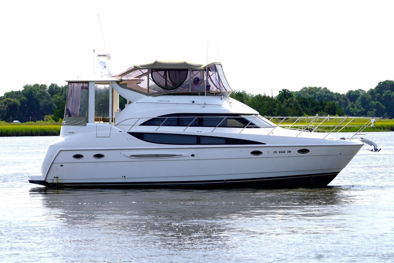 Awful Busy Motor Yacht MERIDIAN 40' 2004 | YATCO