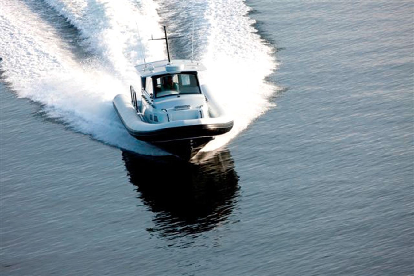 Sunrise at Nikki Beach Boat HBI BOATS 44' 2009 | YATCO