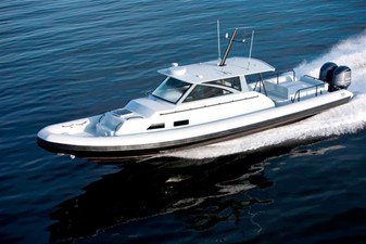 Sunrise at Nikki Beach Boat HBI BOATS 44' 2009 | YATCO