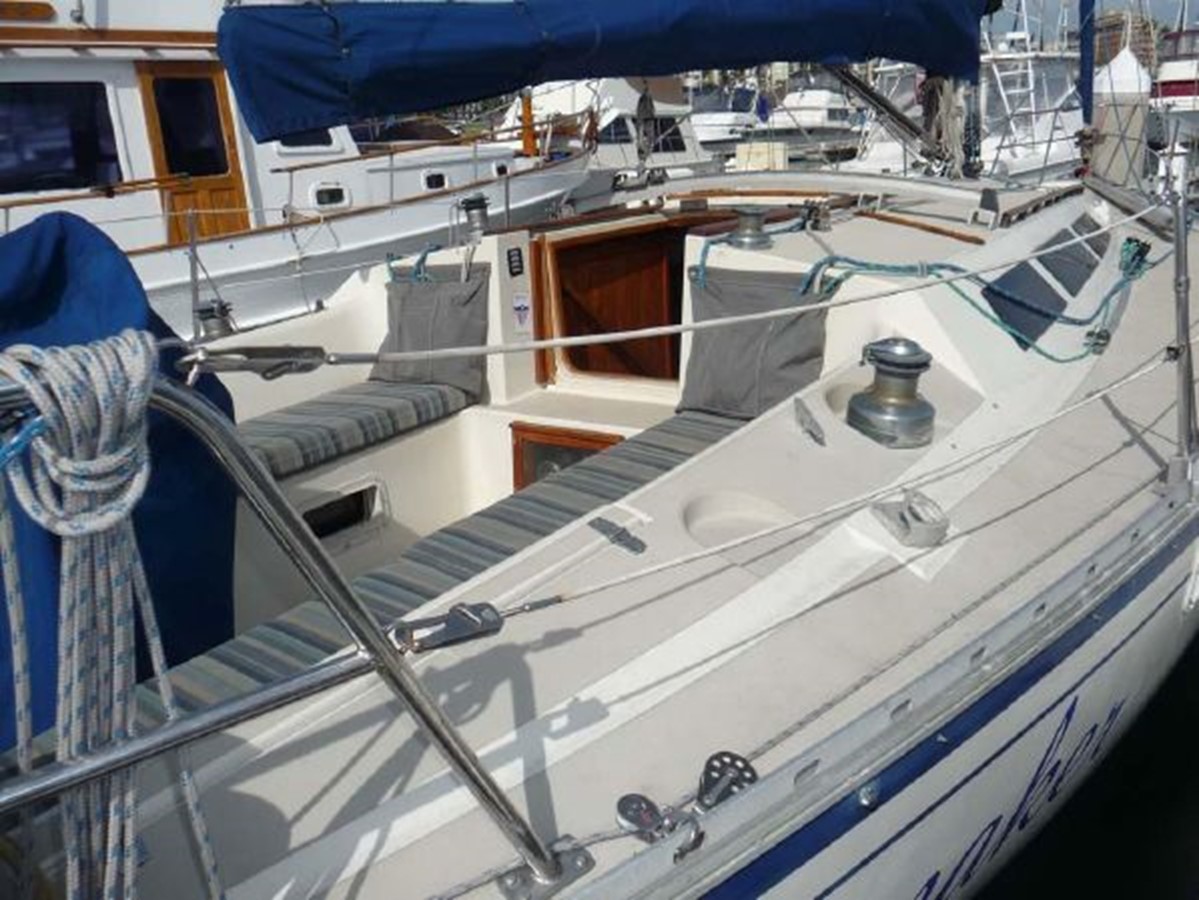 39' 1983 Jeanneau O'day Cruising or Racing Sailboat JEANNEAU 39' 1983 ...