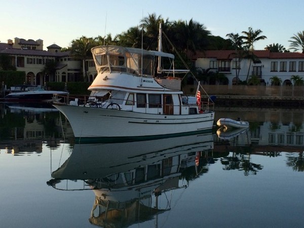 Meridian Trawler Yacht ALBIN 36' 1983 | YATCO