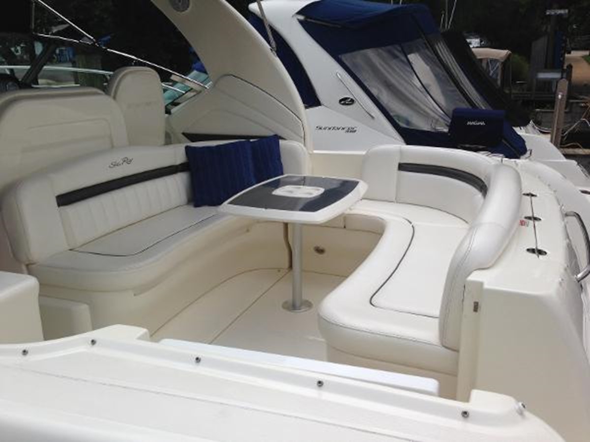 39ft 2004 Sea Ray 390 Sundancer Cruising Yacht SEA RAY 39' 2004 | YATCO
