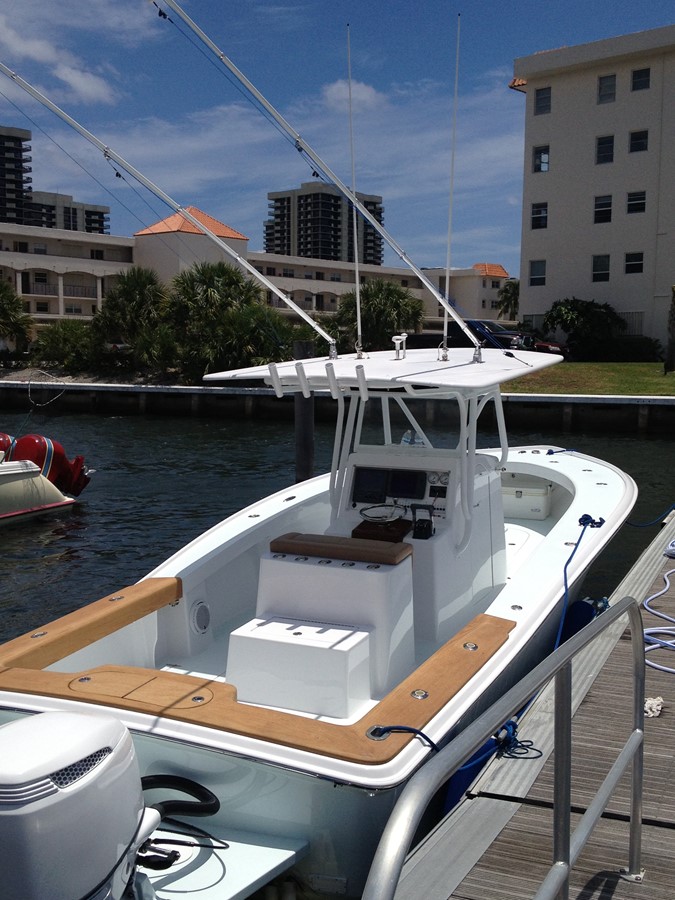 A & J Custom Boat RYBOVICH 30' 1983 | YATCO