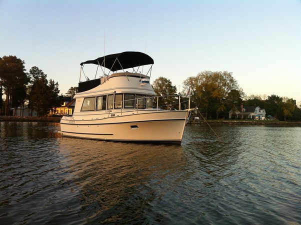 ONWARD Trawler Yacht CAMANO 31' 2003 | YATCO