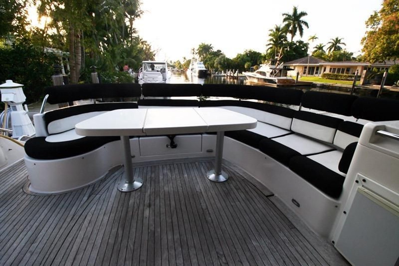 Neptunus Hardtop Express Cruising Yacht NEPTUNUS 54' 1999 | YATCO