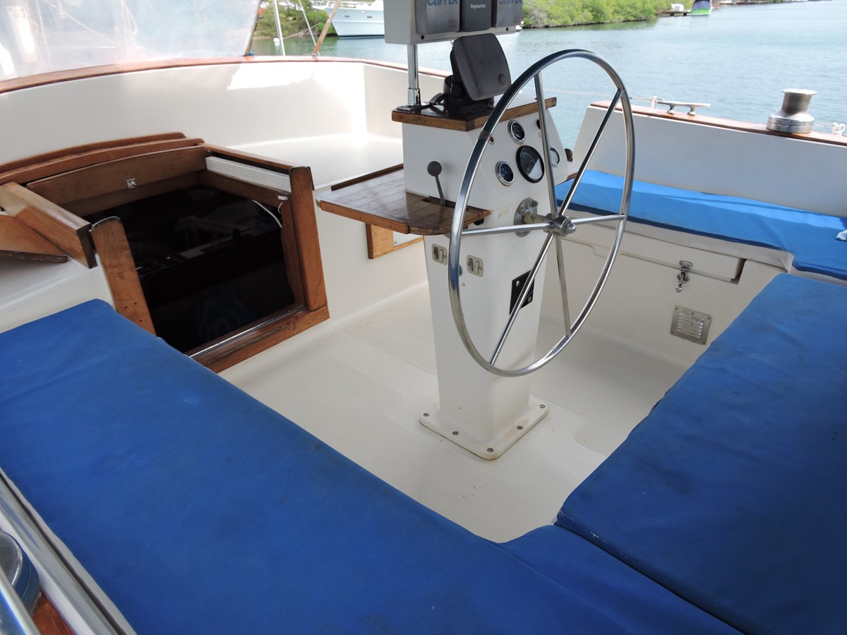 Victoria II Motorsailor GULFSTAR 43' 4" 1974 | YATCO