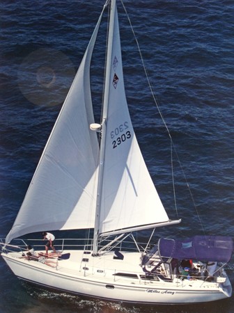 MILES AWAY Cruising Sailboat CATALINA 36' 4" 2007 | YATCO