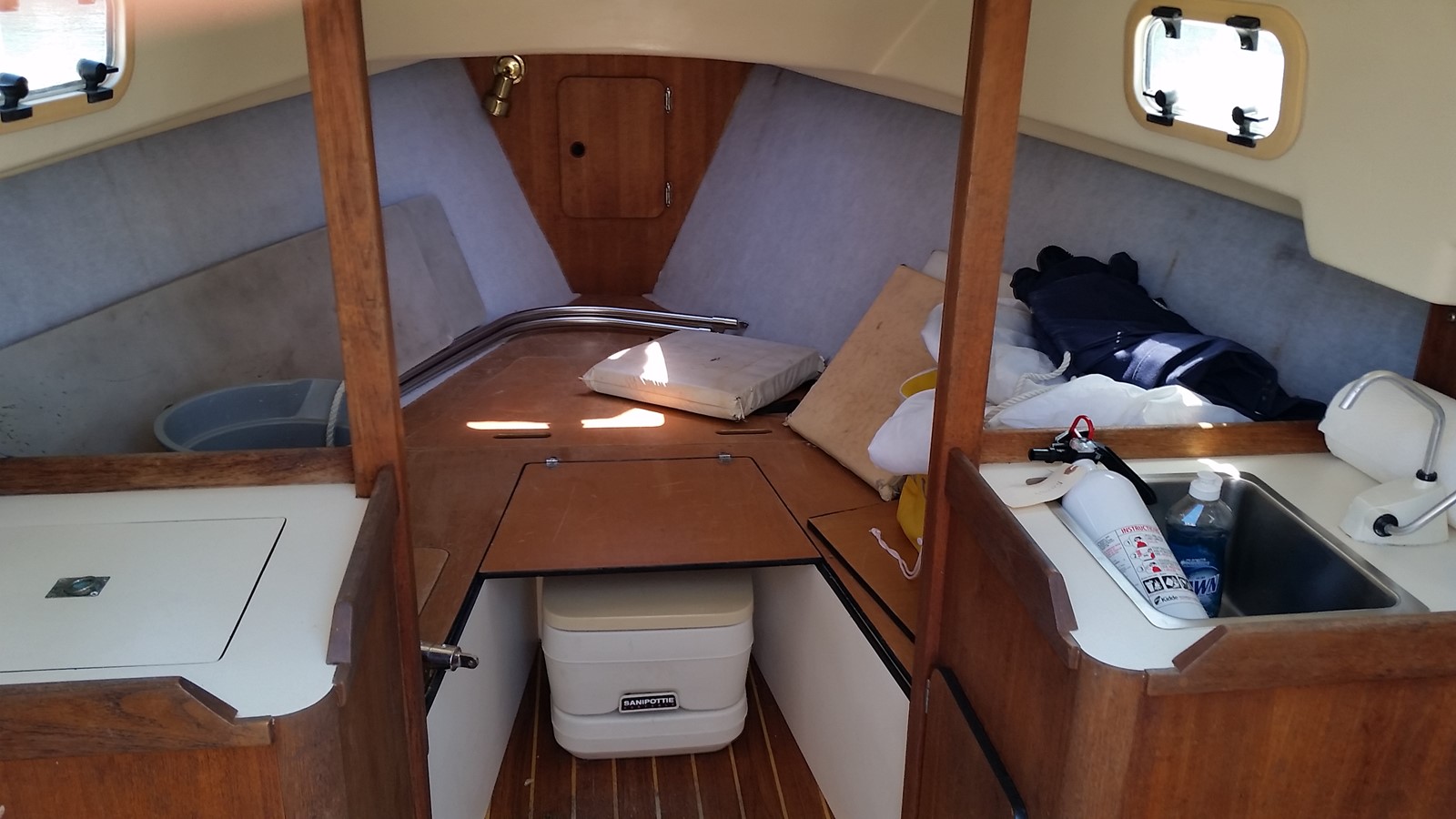 Kanga Cruising Sailboat QUICKSTEP 24' 1988 | YATCO
