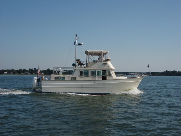 Rosaleah Trawler Yacht MARINER 38' 4" 2005 | YATCO