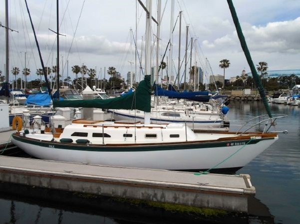 PAX Cruising or Racing Sailboat ERICSON YACHTS 32' 1970 | YATCO