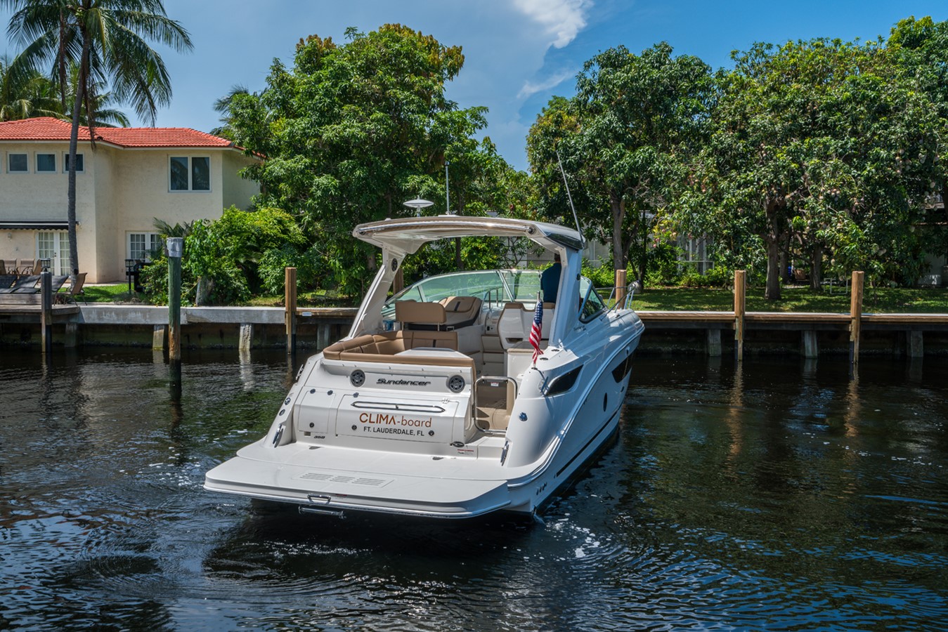 Sea Ray 350 Sundancer Cruising Yacht SEA RAY 35' 2016 | YATCO