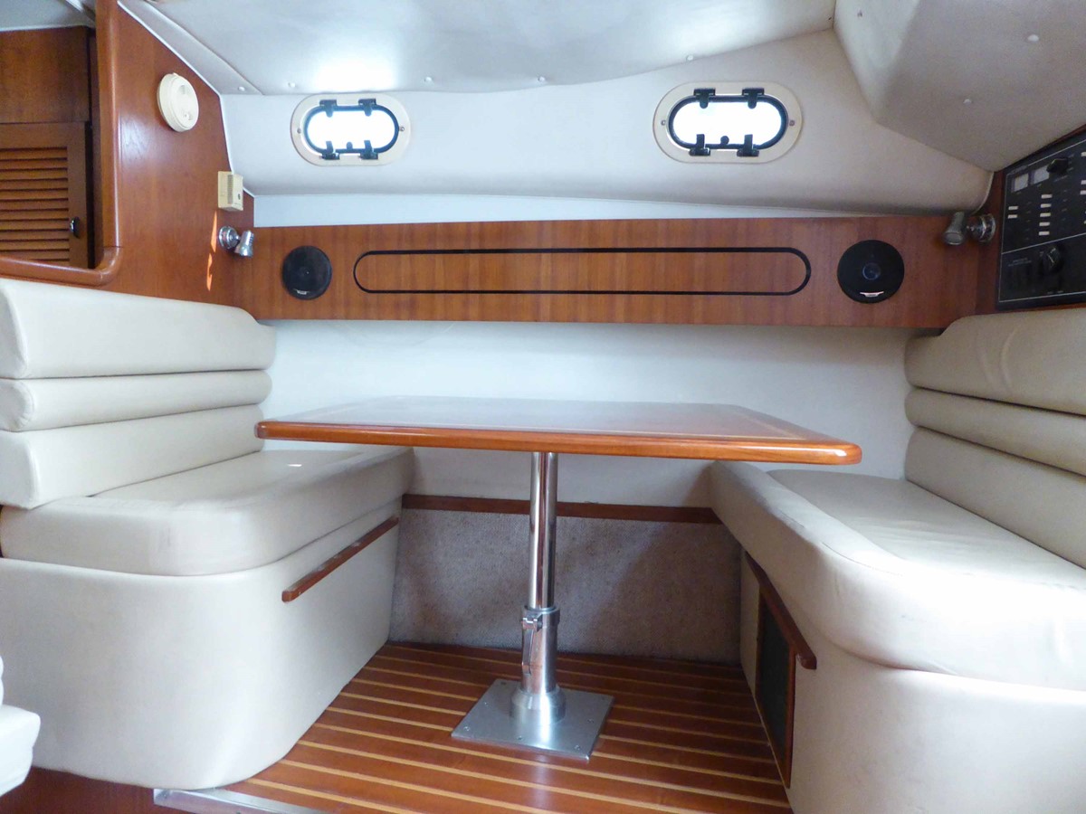 PAPER DOLL Cruising Yacht PURSUIT BOATS 34' 2001 | YATCO