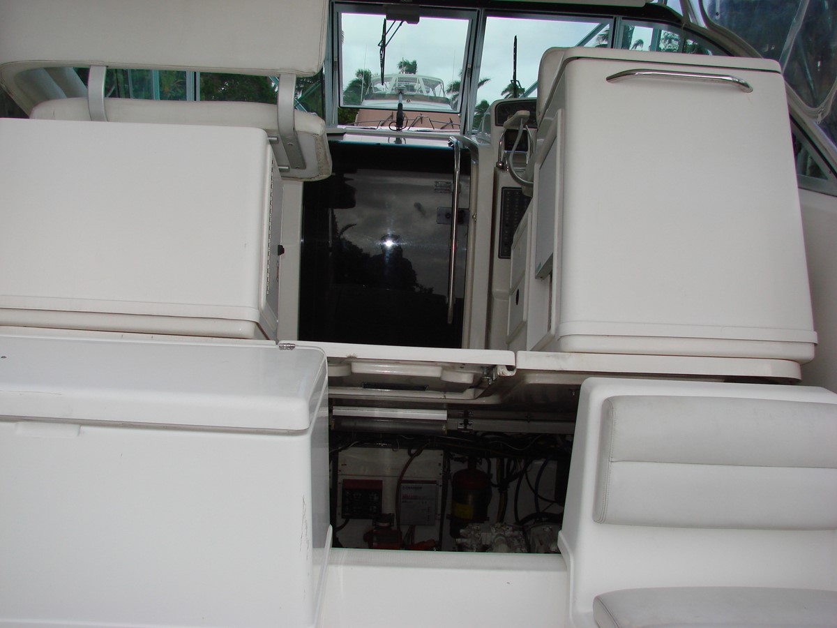 PAPER DOLL Cruising Yacht PURSUIT BOATS 34' 2001 | YATCO