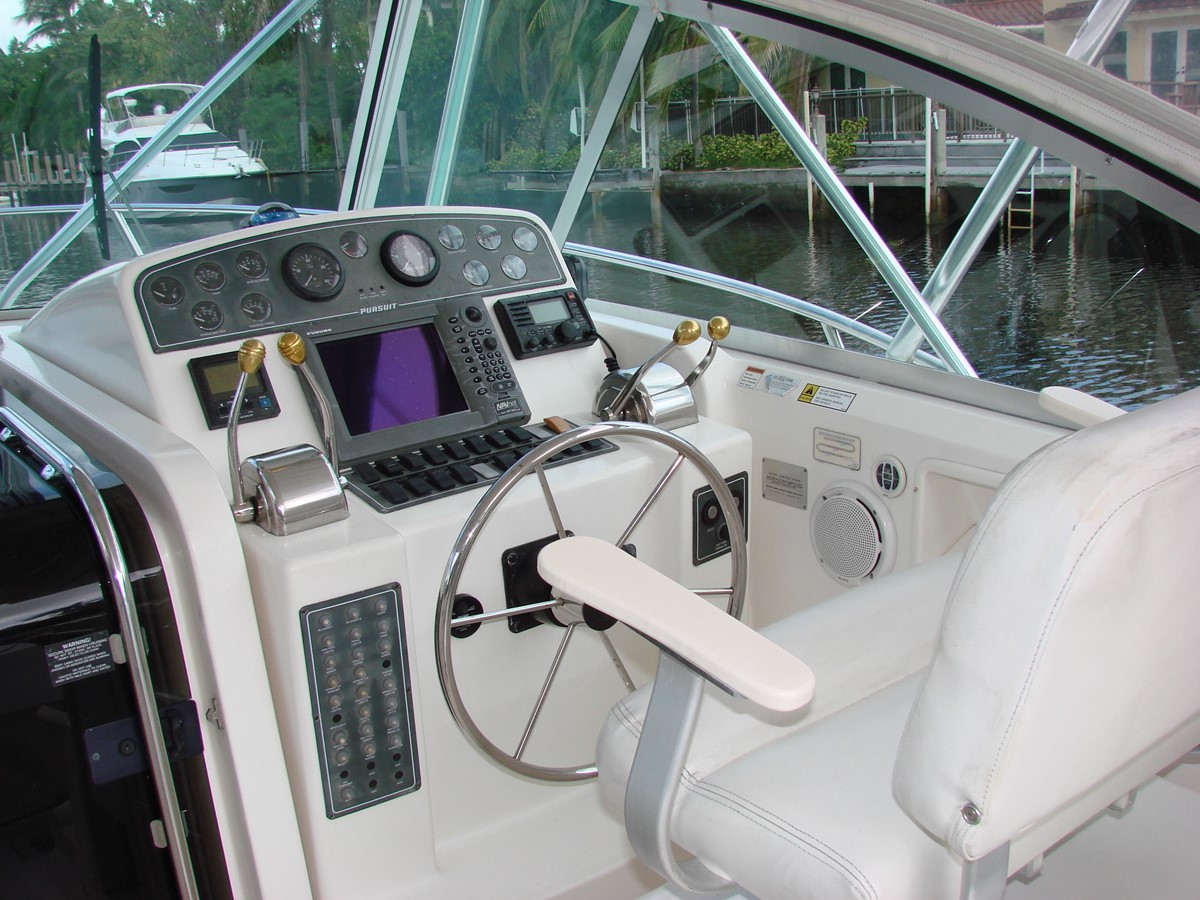PAPER DOLL Cruising Yacht PURSUIT BOATS 34' 2001 | YATCO