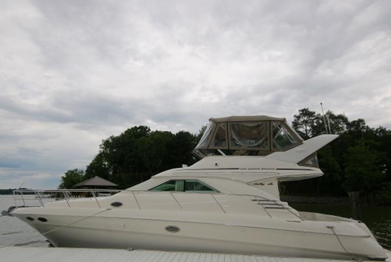 40ft 1997 Sea Ray 400 Sedan Bridge Cruising Yacht SEA RAY 40' 1997 | YATCO