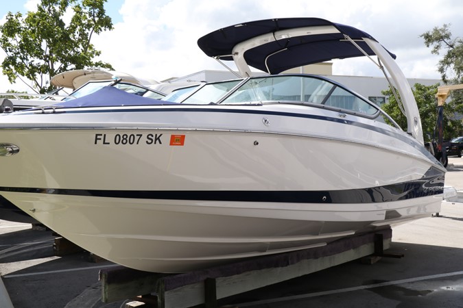 Regal 2500 Bowrider Cruising Yacht REGAL 26' 3" 2017 | YATCO