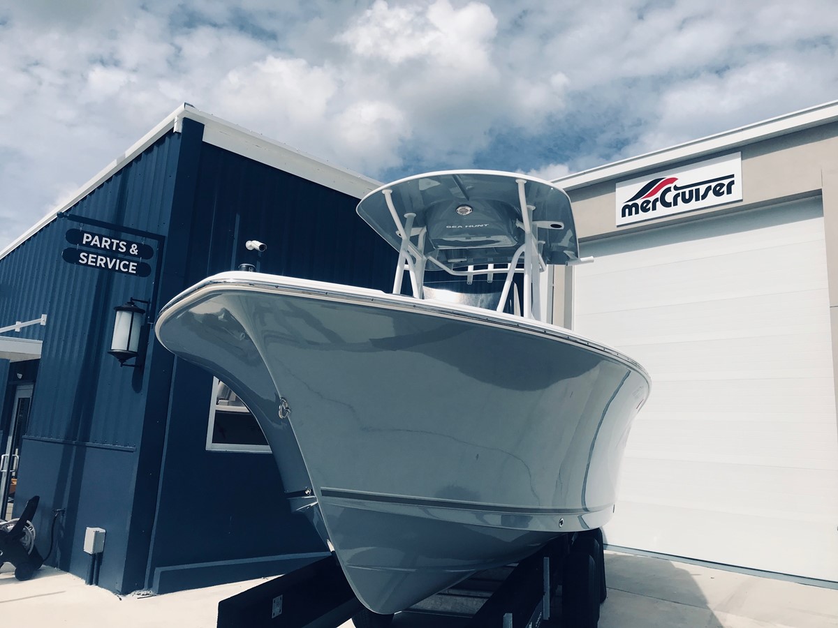 Sea Hunt 234 Ultra Boat SEA HUNT 23' 4" 2014 | YATCO