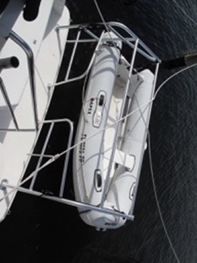 Mist Approach Motor Yacht CARVER 42' 2000 | YATCO
