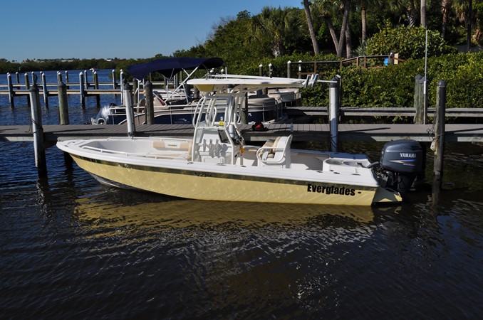 No Name Boat EVERGLADES 22' 2005 | YATCO