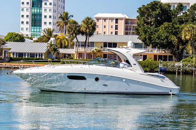 The Cure Cruising Yacht SEA RAY 37' 4" 2008 | YATCO